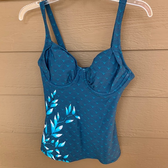 Title nine | Swim | Nwot Title Nine Bodacious Tankini Topbought 2 In ...